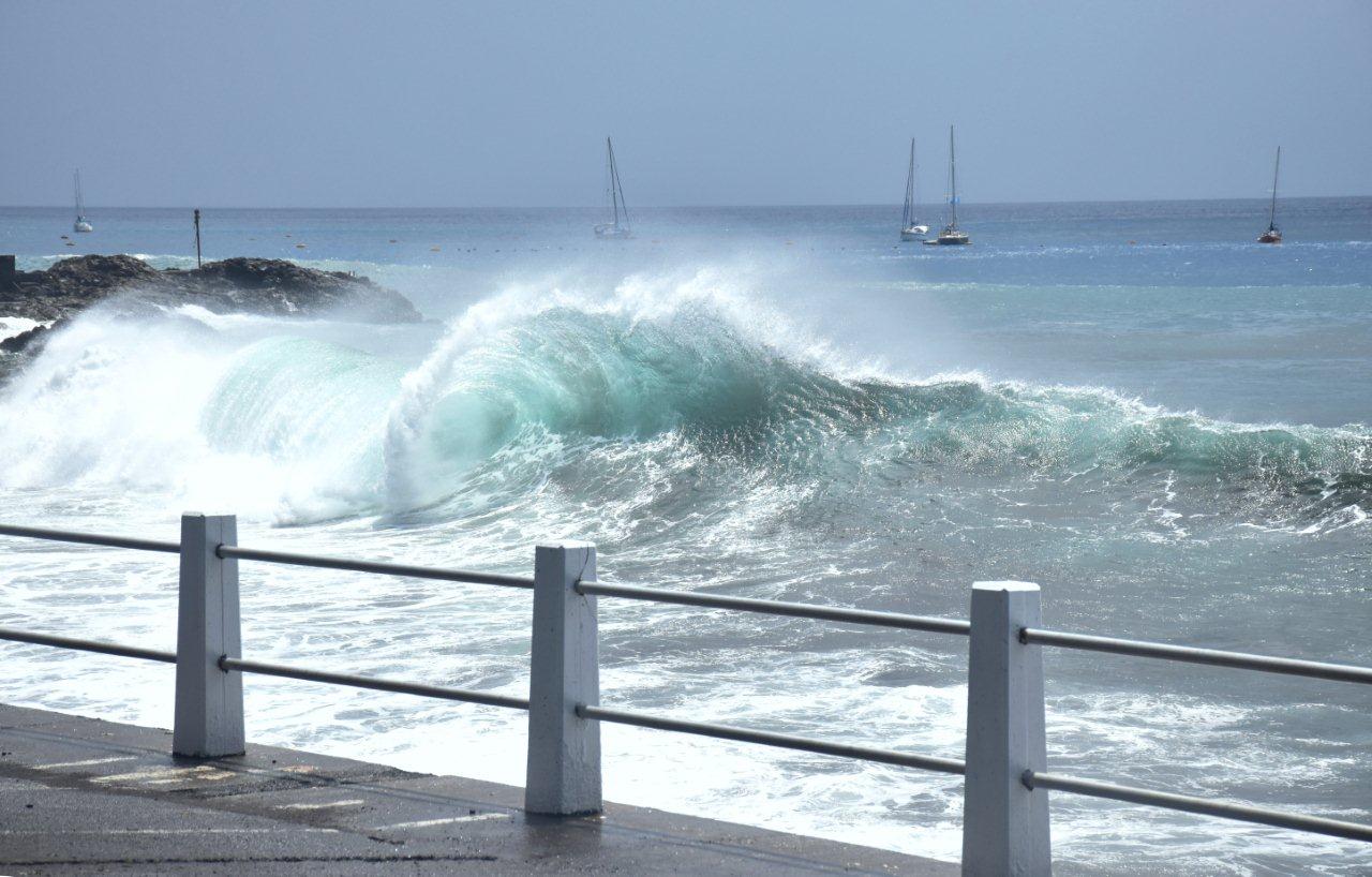 SEVERE SEA CONDITIONS St Helena Government severe-sea-conditions-st-helena-government